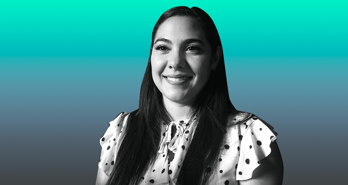 Indira señala que ha invitado a Yáñez a que sea testigo de su trabajo ...